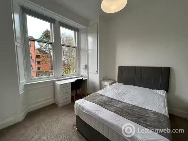 Deal! 2 BR Property to rent in Braeside Street, North Kelvinsi.