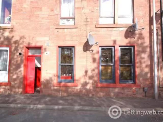 Cheap 2 BR Property to rent in Fergus Square,, Arbroath, DD11.