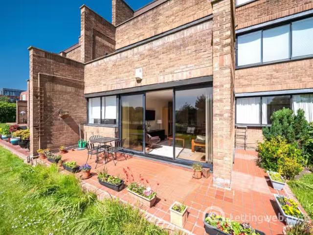 Rental! 2 BR Property to rent in Fettes Rise, Edinburgh, Midlo.