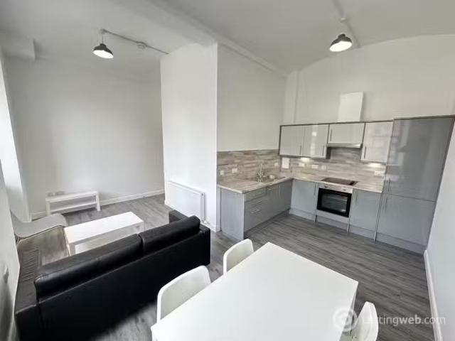 Charming 2 BR Property to rent in Flat 9 Old Mill, Guthrie Str.
