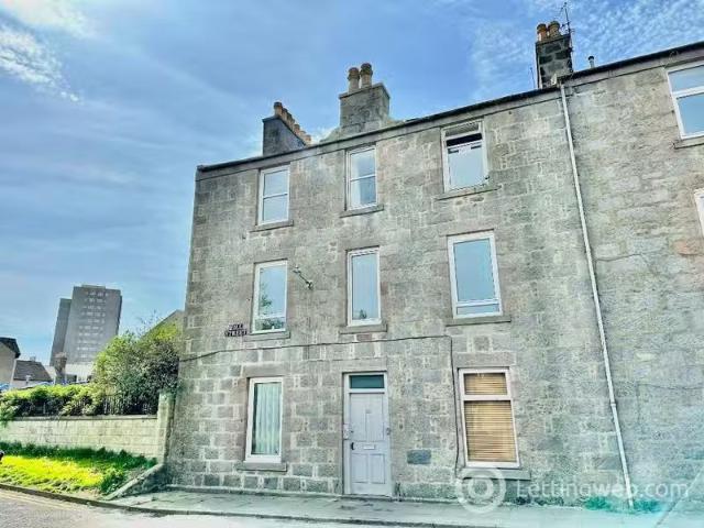 Charming 2 BR Property to rent in Hill Street, Rosemount, Aber.