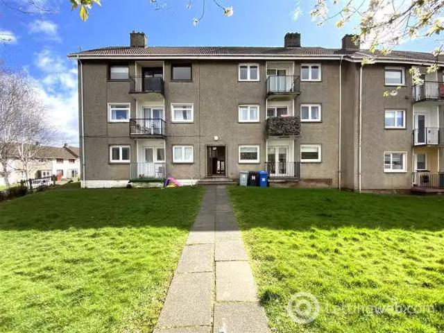 Rental! 2 BR Property to rent in Stirling Drive, East Mains, E.