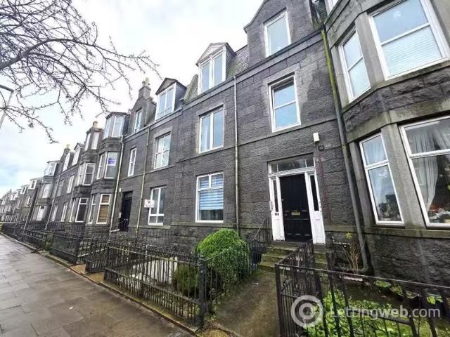 Cozy 2 BR Property to rent in Union Grove, West End, Aberdeen.