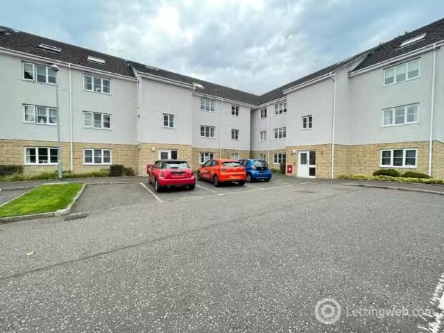 Cheap 2 BR Property to rent in West Wellhall Wynd, Hamilton