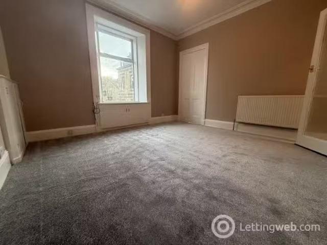 Unique 2 BR Property to rent in 11/4, Bourtree Place, Hawick.