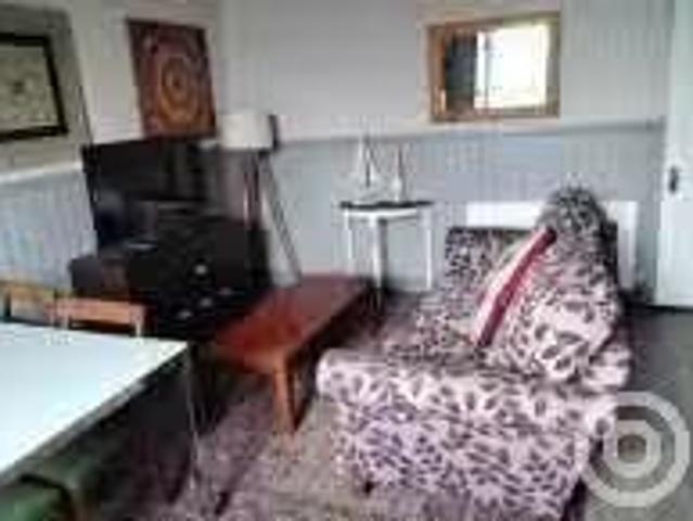 Deal! 2 BR Property to rent in 3/6 Meadowbank