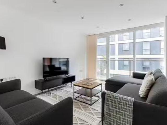 Just in! 2 Rooms Worcester Point, Finsbury 2 Bedroom 2 Bath