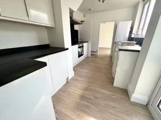 Unique 7 bedroom house for rent in Braemar Crescent, Bristol.