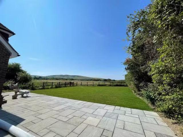 Cozy 4 bedroom detached house for rent in New Hall Lane, Small.