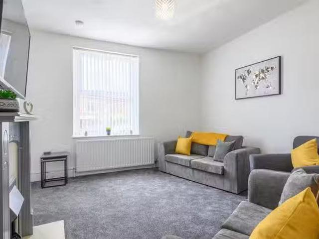 Rental! 4 BR Victoria Mews