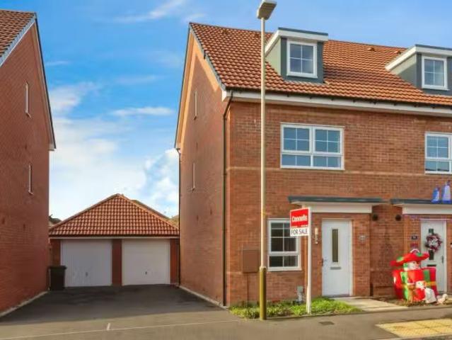Cheap 4 BR Ashcott Avenue, LEICESTER
