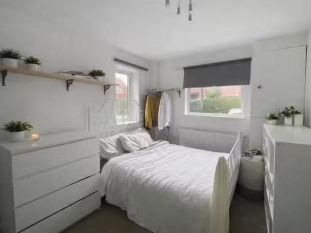 Unique 5 BA 5 bedroom semi detached house for rent in Tiverton.