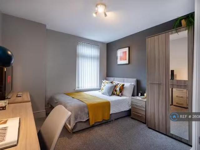 For Rent! 5 BA 1 bedroom house share for rent in London Road.