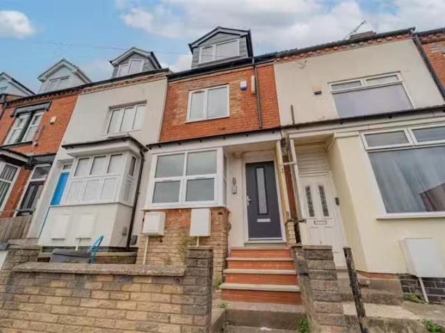 Deal! 6 BA 6 bedroom house for rent in North Road, Selly Oak.