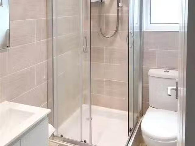 Cozy 6 bedroom Mid Terrace Room to rent, Maple Grove, Mutley.