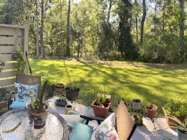 Rental by Room! 3 bed 2.5 bath townhome in North