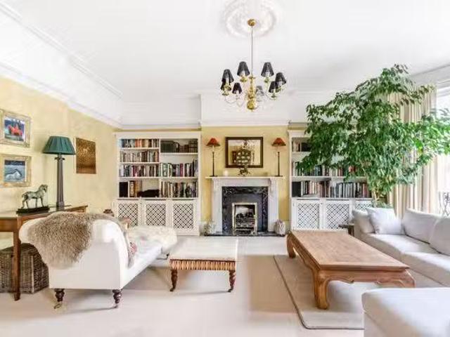 New Flat to rent in Drayton Gardens, South Kensington, London.