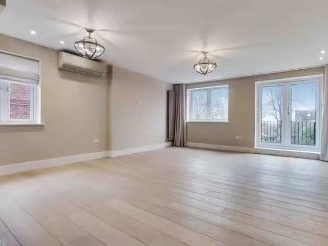 For Rent! Flat to rent in Fitzjohns Avenue, Hampstead NW3