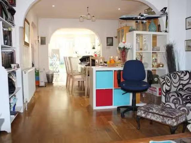 Nice Semi detached house to rent in Holders Hill Road, London.