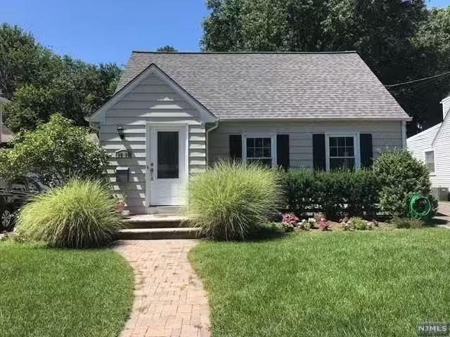 Rental Single Family Detached, Other Fair Lawn, NJ 16 18.