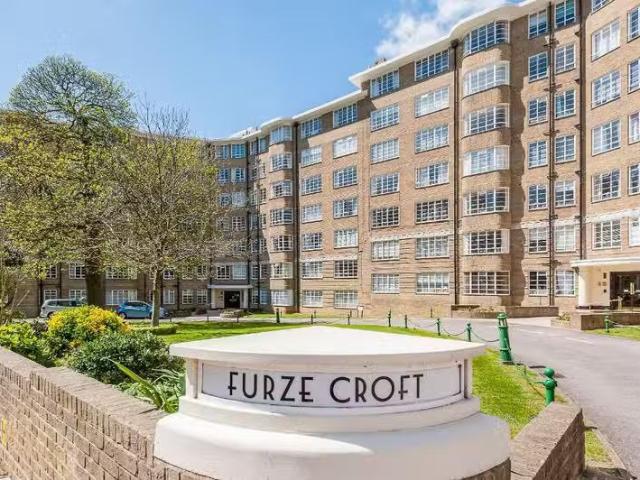 Unique Studio flat for rent in Furze Hill, Hove, East Susinter.