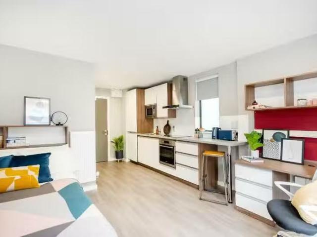 Cozy Studio flat for rent in Unity Street, Bristol, BS2