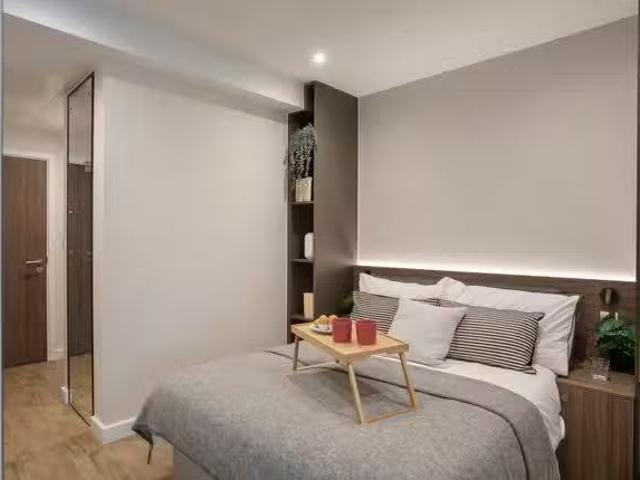 Unique Studio to rent in Enclave Croydon CR0