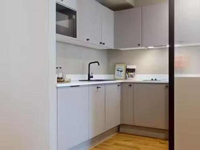 Cozy Studio to rent in First Way, Wembley HA9