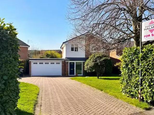 Just in! partens Lane, Poynton, SK12, 4 bedroom, House
