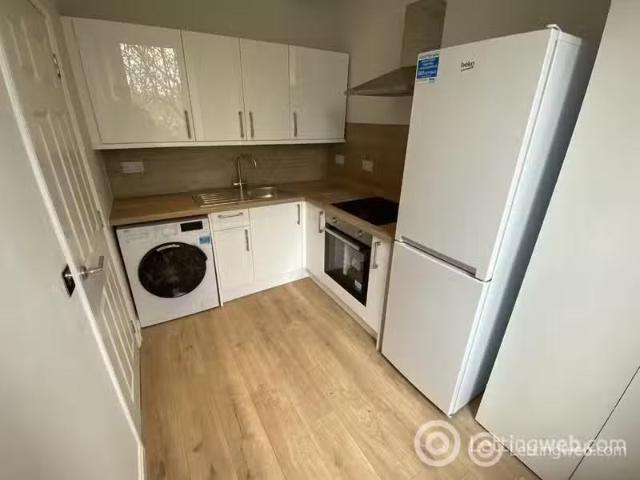 Deal! Property to rent in Urquhart Road,, Aberdeen, AB24 5LL