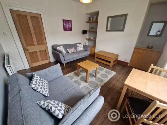Cheap Property to rent in Ashvale Place, City Centre, Aberdeen.