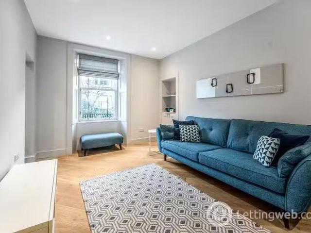 Nice Property to rent in Avondale Place, Stockbridge, Edinburg.