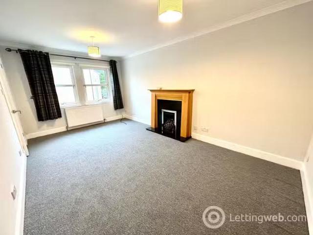 Just in! Property to rent in Deanbank Place