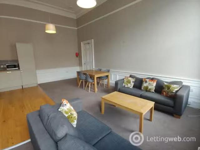 Unique Property to rent in Lothian Road, Edinburgh, EH3