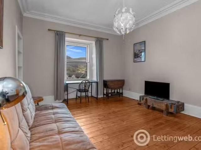 Cozy Property to rent in Montague Street, The Pleasance, Edinb.