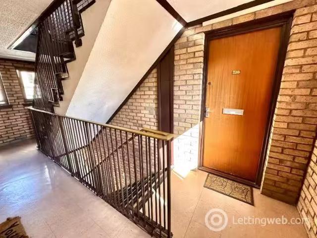Nice Property to rent in Raeberry Street, West End, Glasgow, G.