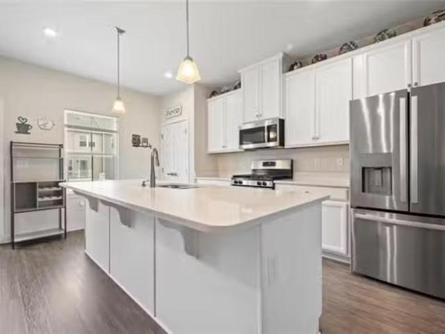Rental, Townhouse, Traditional, Tri Level Smithfield, VA 15.
