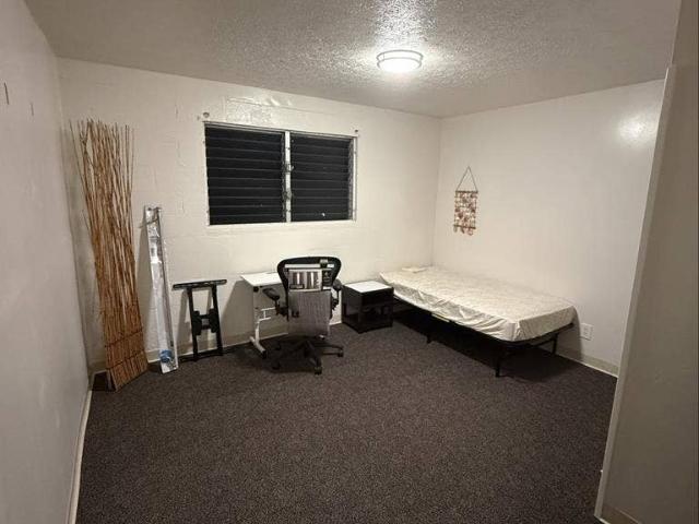 RENTING OUT 4 BEDROOMS IN KALIHI