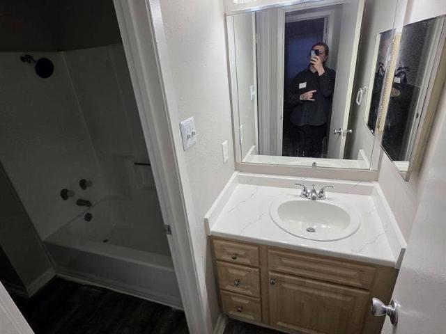 Renting out a room, utilities free