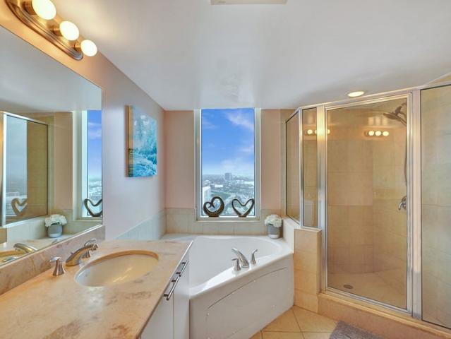 Renting a master bedroom ocean front