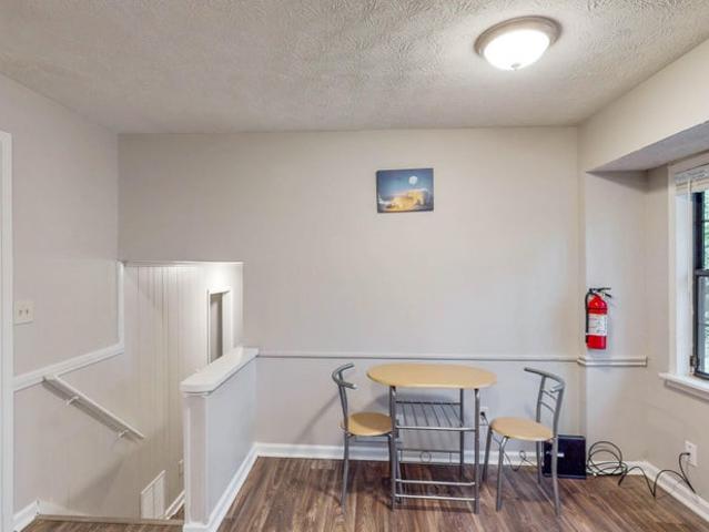 Rents Fast ‍️‍️ Right off Rockridge Rd 1 Min Wa