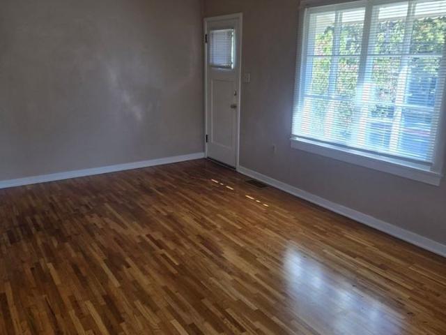 Ren Franklin Court Apts. 1 Bedroom Apartment for Rent at 259 East Poplar Street, Walla Walla, WA 99362