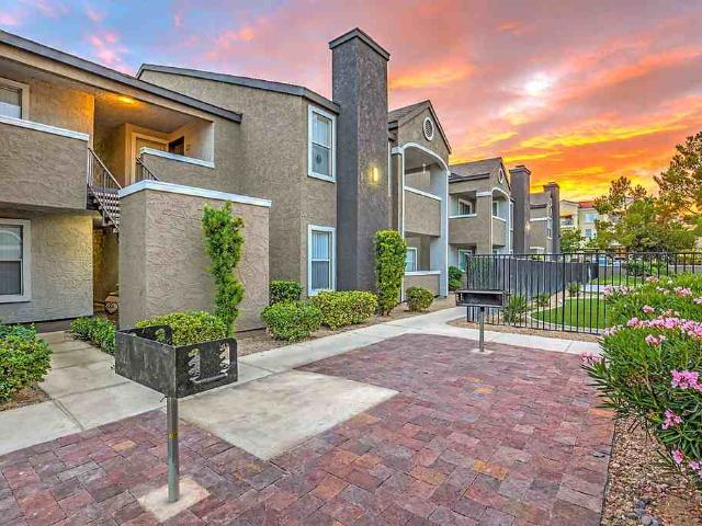 Renaissance Villas Apartment Homes 1 Bedroom Apartment for Rent at 5419 W Tropicana Ave, Las Vegas, NV 89103
