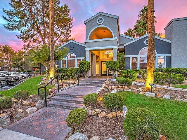 Renaissance Villas Apartment Homes 2 Bedroom Apartment for Rent at 5419 W Tropicana Ave, Las Vegas, NV 89103