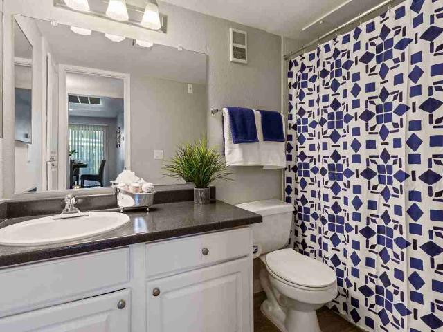 Renaissance Villas Apartment Homes 2 Bedroom Apartment for Rent at 5419 W Tropicana Ave, Las Vegas, NV 89103