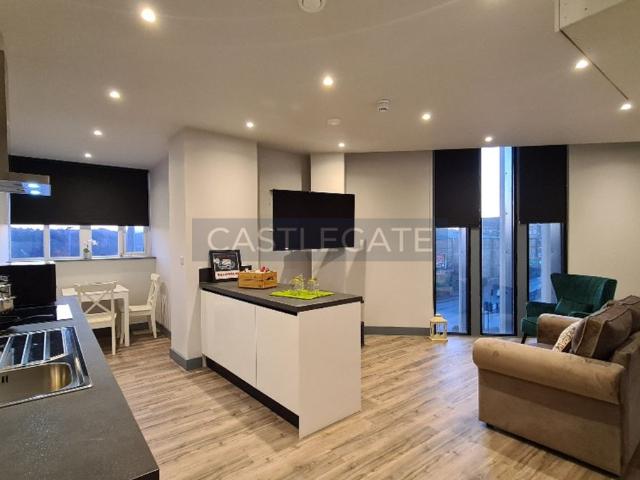 Renaissance Works, New Street, Huddersfield HD1, Room to rent, £450 pcm | PrimeLocation
