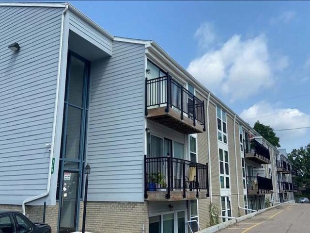 Renaissance Apartments A to Z Properties LLC
