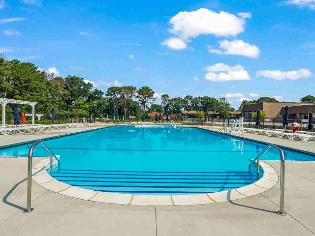 Renaissance Bay 2 Bedroom Apartment for Rent at 200 La Bonne Vie Dr, East Patchogue, NY 11772 East Patchogue