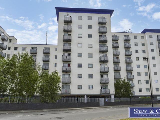 Renaissance Court, Hounslow TW3, 2 bed flat to rent, £2,000 pcm | PrimeLocation