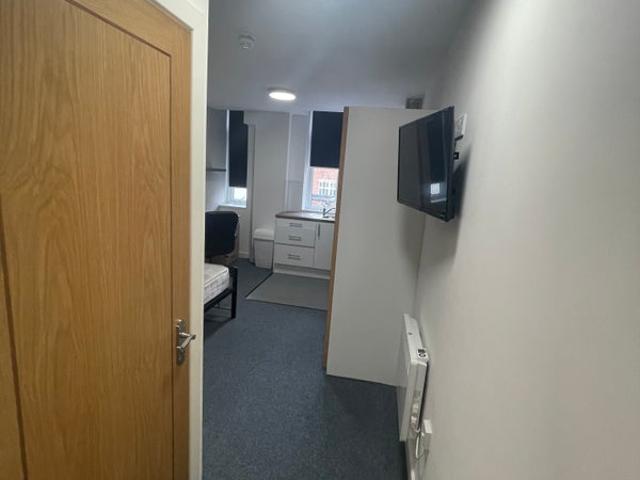 Renaissance House studio near city centre and DMU
